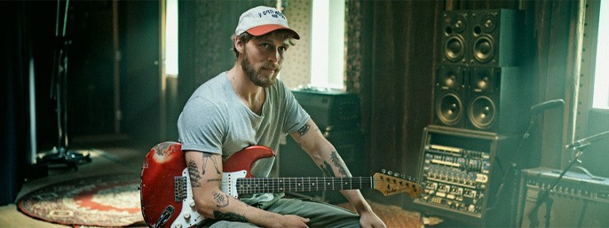 Christopher springer ud som filmstjerne - Filmmagasinet Ekko